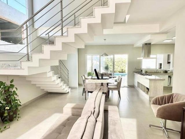 Casa com 3 dormitórios à venda, 180 m² por R$ 2.575.000,00 Residencial Real Park Arujá/SP