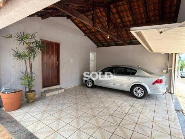 Casa com 3 dormitórios à venda, 180 m² por R$ 450.000,00 Jardim Tropical Franca/SP