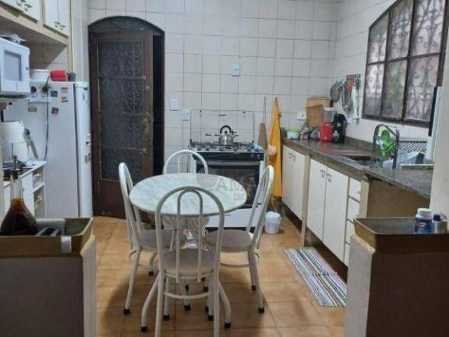 Casa com 3 dormitórios à venda, 180 m² por R$ 580.000,00 Jardim Três Marias São Paulo/SP
