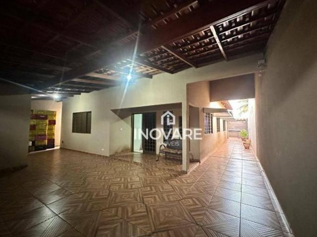Casa com 3 dormitórios à venda, 180 m² por R$ 600.000,00 Jardim Leonora Itumbiara/GO