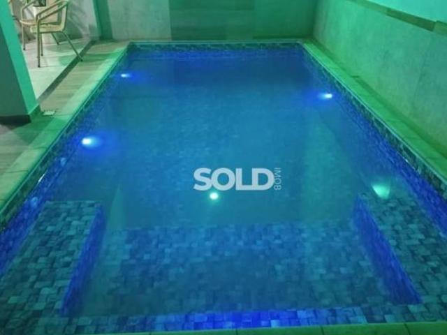 Casa com 3 dormitórios à venda, 180 m² por R$ 892.500 Centro Franca/SP