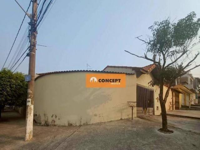 Casa com 3 dormitórios à venda, 180 m² por R$ 900.000,00 Jardim Medina Poá/SP