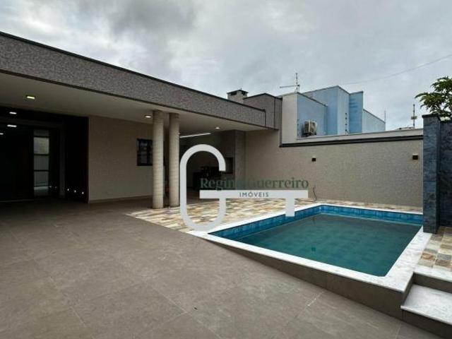 Casa com 3 dormitórios à venda, 180 m² por R$ 920.000,00 Estância São José Peruíbe/SP