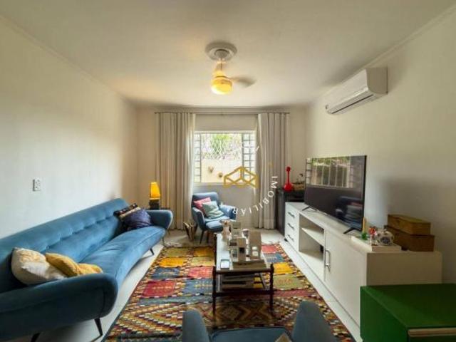 Casa com 3 dormitórios à venda, 182 m² por R$ 800.000,00 Vila Nogueira Campinas/SP