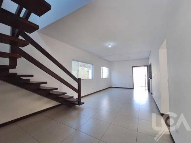 Casa com 3 dormitórios à venda, 183 m² por R$ 680.000,00 Pontal de Santa Marina Caraguatatuba/SP
