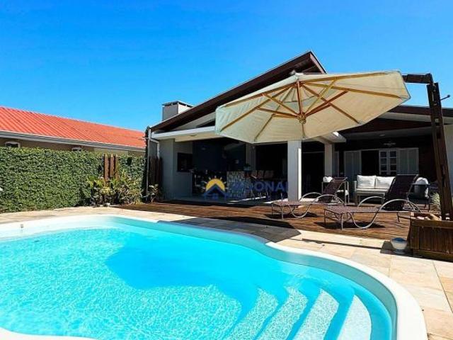 Casa com 3 dormitórios à venda, 194 m² por R$ 1.400.000,00 Brejatuba Guaratuba/PR