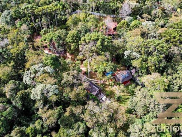 Casa com 3 dormitórios à venda, 194 m² por R$ 1.600.000,00 Alto Boa Vista Campos do Jordão/SP