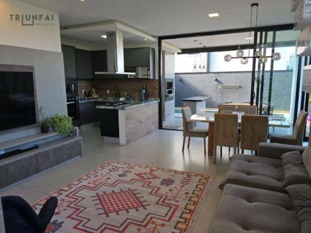 Casa com 3 dormitórios à venda, 195 m² por R$ 1.500.000,00 Condomínio Horto Florestal Villagio S