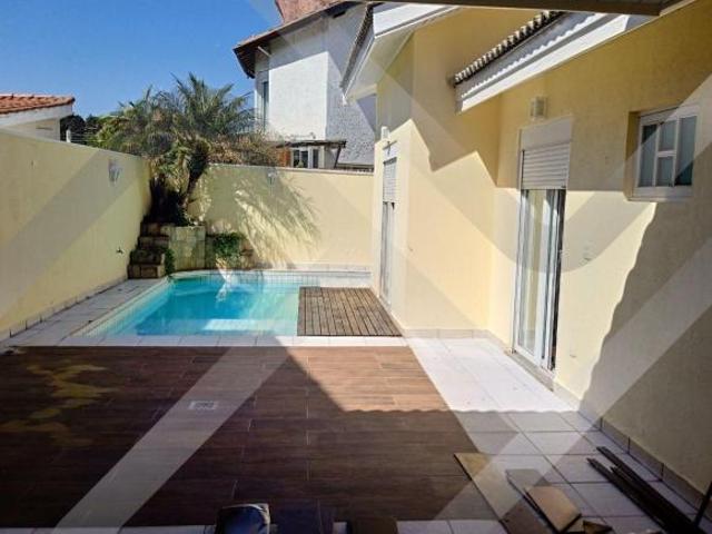 Casa à venda, 195 m² Aldeia da Serra Santana de Parnaíba/SP