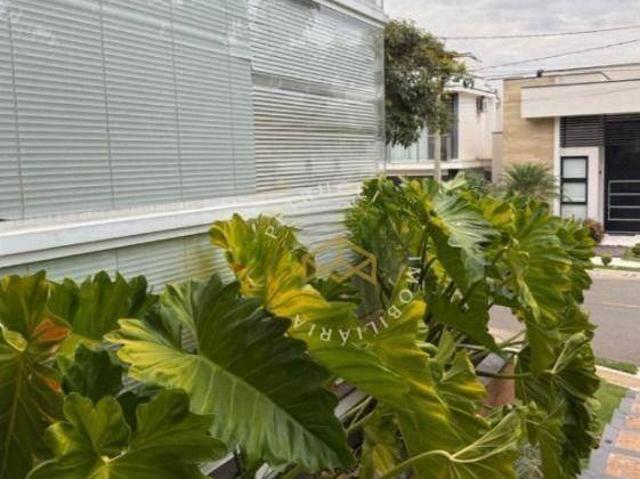 Casa com 3 dormitórios à venda, 195 m² por R$ 1.790.000,00 Condomínio Madre Maria Villac Valinho