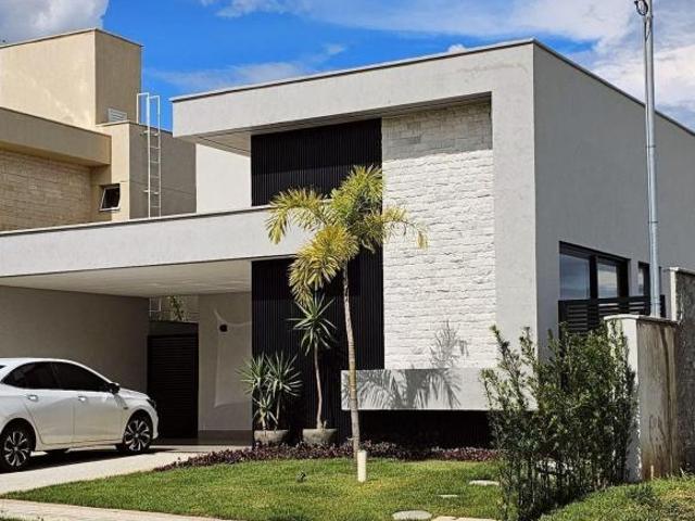 Casa com 3 dormitórios à venda, 195 m² por R$ 1.890.000,00 Jardins Nápoles Senador Canedo/GO