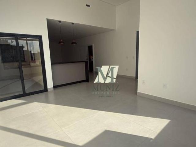 Casa com 3 dormitórios à venda, 196 m² por R$ 1.570.000 Condomínio Royal Garden Paulínia/SP