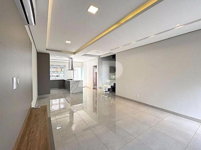 Casa com 3 dormitórios à venda, 196 m² por R$ 1.070.000,00 Condomínio Jardim Guarujá Salto/SP