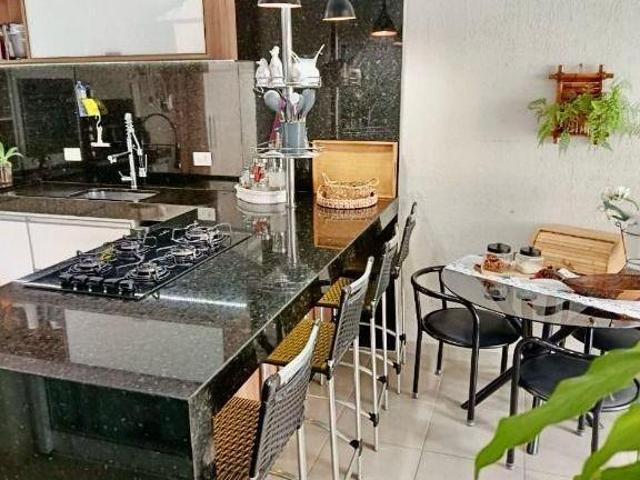 Casa com 3 dormitórios à venda, 196 m² por R$ 2.130.000 Urbanova São José dos Campos/SP