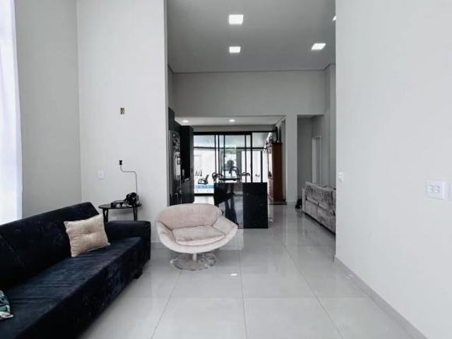 Casa com 3 dormitórios à venda, 196m por R$1.699.000,00 Condomínio Le France