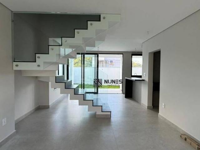 Casa com 3 dormitórios à venda, 197 m² por R$ 1.190.000 Vina Del Mar Juiz de Fora/MG