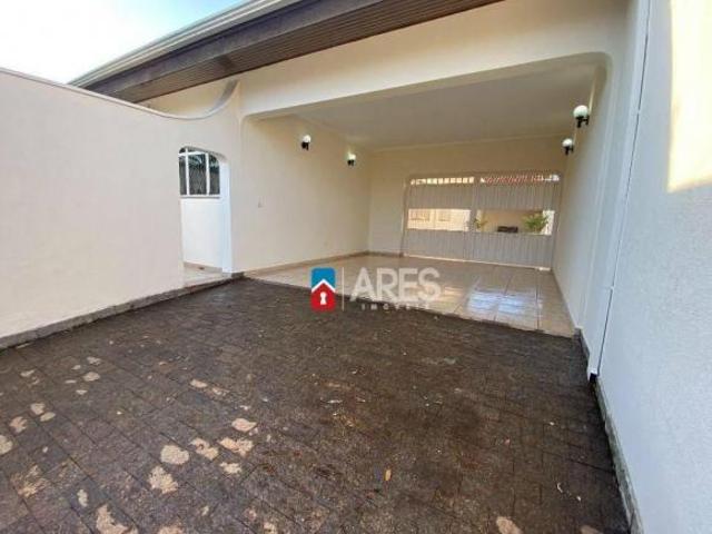 Casa com 3 dormitórios à venda, 197 m² por R$ 850.000 Jardim Amélia Americana/SP