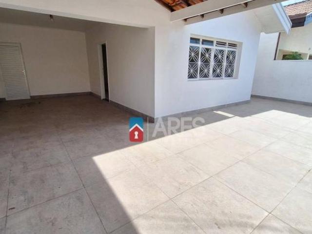 Casa com 3 dormitórios à venda, 198 m² por R$ 700.000,00 Jardim São Paulo Americana/SP
