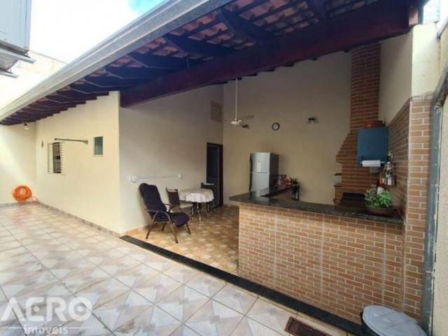 Casa com 3 dormitórios à venda, 198 m² por R$ 890.000,00 Residencial Jardins do Sul Bauru/SP