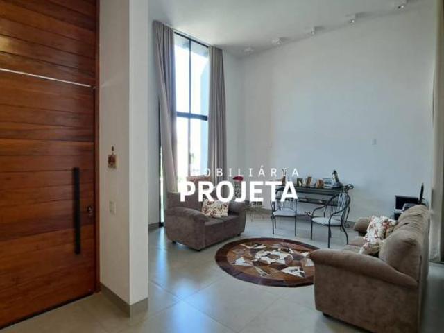 Casa com 3 dormitórios à venda, 199 m² por R$ 1.480.000,00 Porto Madero Residence Presidente Pru