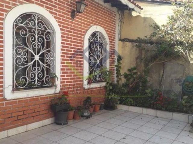 Casa com 3 dormitórios à venda, 199 m² por R$ 590.000,00 Vila Adelino Suzano/SP