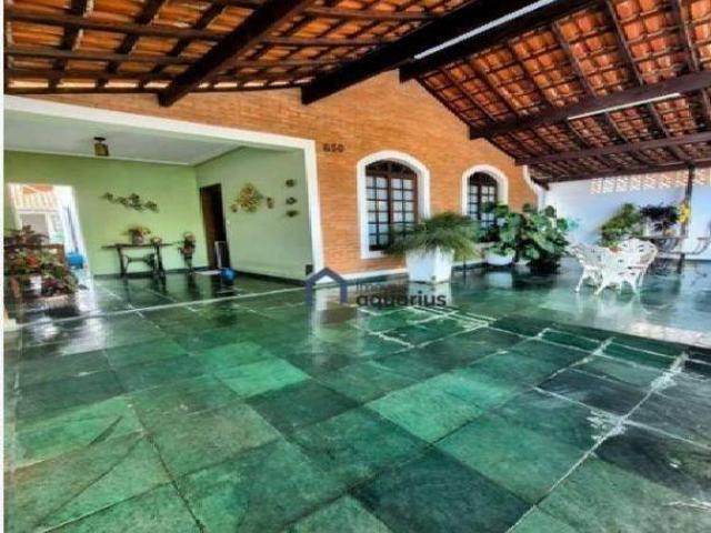 Casa com 3 dormitórios à venda, 199 m² por R$ 800.000,00 Bosque dos Eucaliptos São José dos Camp