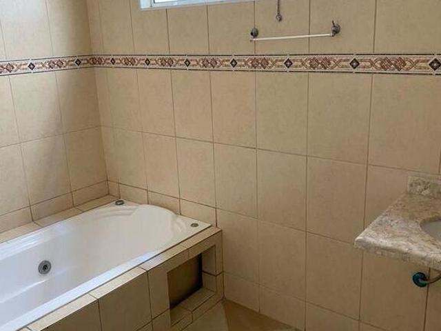 Casa com 3 dormitórios à venda, 190 m² por R$ 600.000,00 Jardim Motorama São José dos Campos/SP