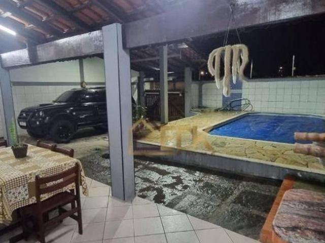 Casa com 3 dormitórios à venda, 190 m² por R$ 690.000 Golfinho Caraguatatuba/SP