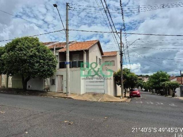 Casa com 3 dormitórios à venda, 192 m² por R$ 286.791,44 Centro Lins/SP