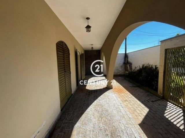 Casa com 3 dormitórios à venda, 192 m² por R$ 780.000,00 Vila Nova Botucatu Botucatu/SP