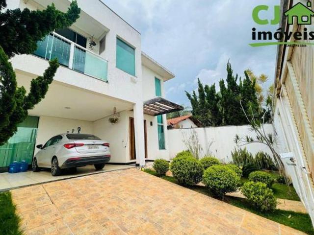 Casa com 3 dormitórios à venda, 193 m² por R$ 1.100.000,00 Condomínio Village do Gramado Lagoa S
