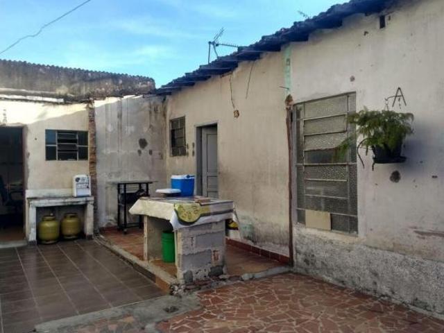 Casa com 3 dormitórios à venda, 193 m² por R$ 545.000,00 Monte Castelo São José dos Campos/SP