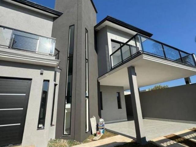 Casa com 3 dormitórios à venda, 193 m² por R$ 957.000,00 Jardim Marambaia II Jundiaí/SP