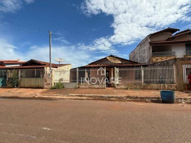 Casa com 3 dormitórios à venda, 1 m² por R$ 250.000 Alvorada Araporã/MG