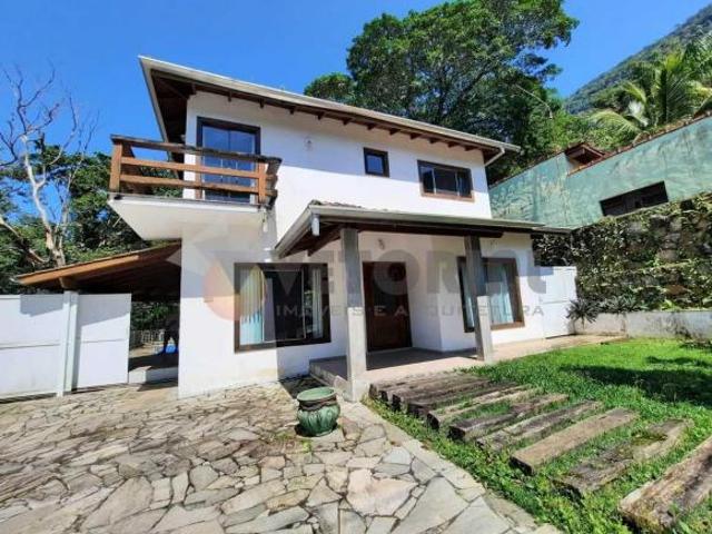 Casa com 3 dormitórios à venda, 204 m² por R$ 1.200.000 Guaecá São Sebastião/SP