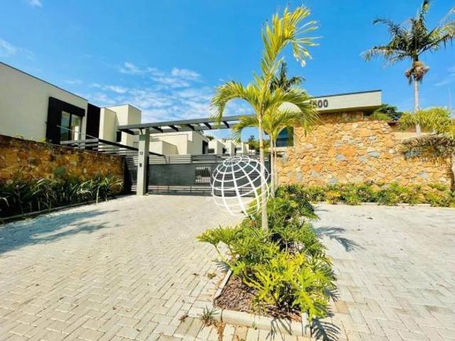 Casa com 3 dormitórios à venda, 206 m² por R$ 2.200.000,00 Vila Santista Atibaia/SP