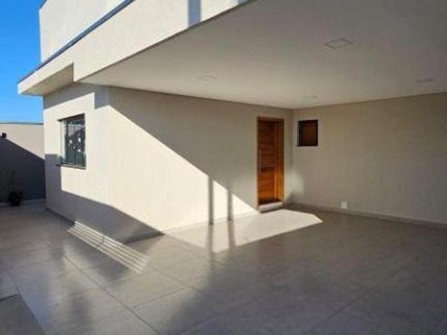 Casa com 3 dormitórios à venda, 206 m² por R$ 849.000 Santa Branca Pouso Alegre/MG