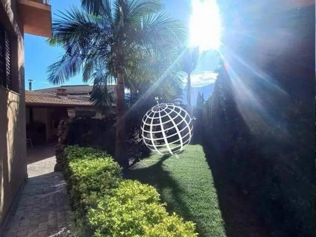 Casa com 3 dormitórios à venda, 208 m² por R$ 1.160.000,00 Vila Petrópolis Atibaia/SP