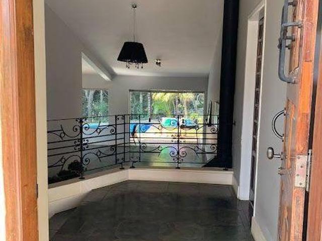 Casa com 3 dormitórios à venda, 209 m² por R$ 1.300.000,00 Granja Viana Carapicuíba/SP