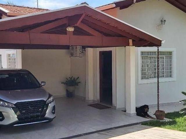 Casa com 3 dormitórios à venda, 200 m² Colinas do Castelo Jaguariúna/SP