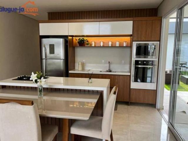 Casa com 3 dormitórios à venda, 200 m² por R$ 1.400.000 Villa Branca Jacareí/SP