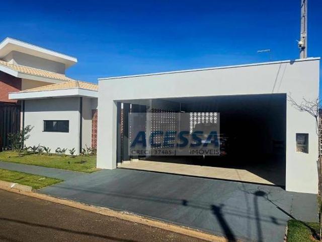 Casa com 3 dormitórios à venda, 200 m² por R$ 1.500.000 Vila Eny Botucatu/SP