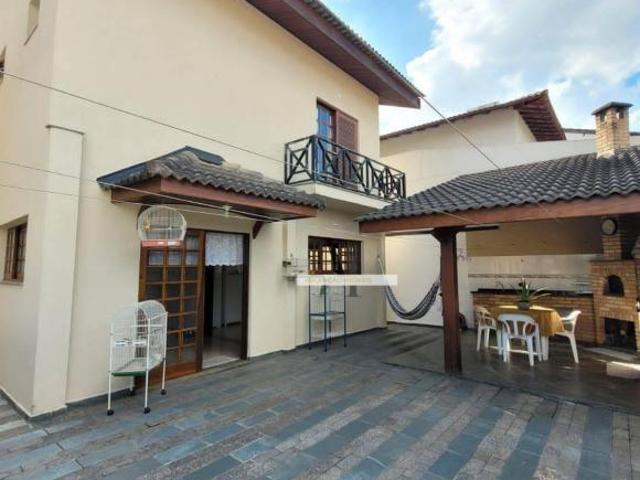 Casa com 3 dormitórios à venda, 200 m² por R$ 1.600.000,00 Arujázinho IV Arujá/SP