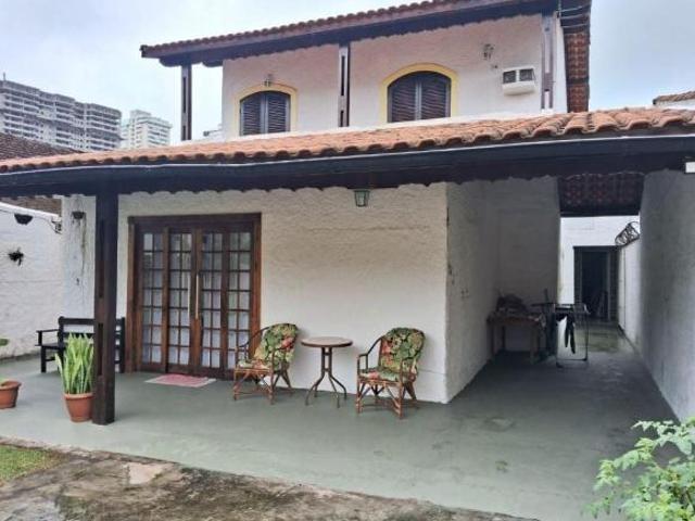 Casa com 3 dormitórios à venda, 200 m² por R$ 1.600.000,00 Canto do Forte Praia Grande/SP