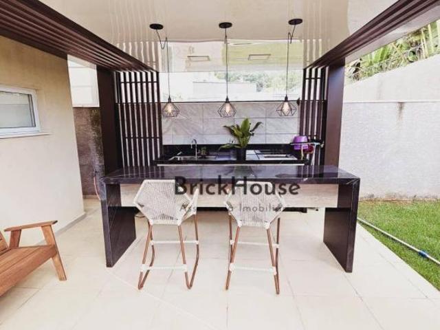 Casa com 3 dormitórios à venda, 200 m² por R$ 1.750.000,00 Cambará São Roque/SP