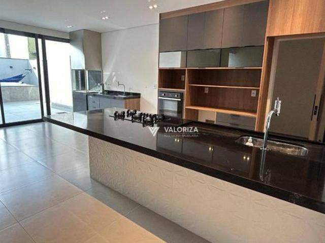 Casa com 3 dormitórios à venda, 200 m² por R$ 1.970.000,00 Condomínio Lago da Boa Vista Sorocaba