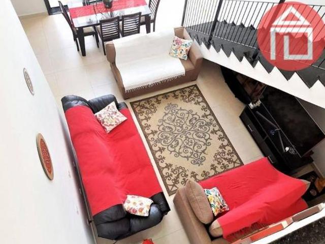 Casa com 3 dormitórios à venda, 200 m² por R$ 1.280.000,00 Condomínio Portal da Serra Bragança P