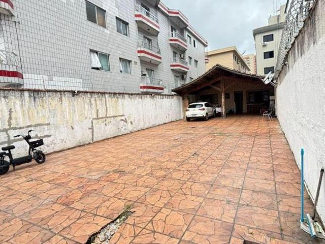 Casa com 3 dormitórios à venda, 200 m² por R$ 1.300.000,00 Boqueirão Praia Grande/SP