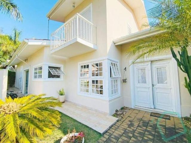 Casa com 3 dormitórios à venda, 200 m² por R$ 1.300.000,00 Granja Viana Carapicuíba/SP