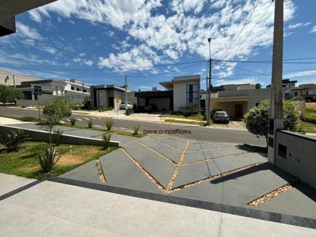 Casa com 3 dormitórios à venda, 200 m² por R$ 1.380.000 Residencial Lagos D&apos Icaraí Salto/SP